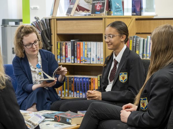 Reading communities and ‘books in common' - Reading for Pleasure