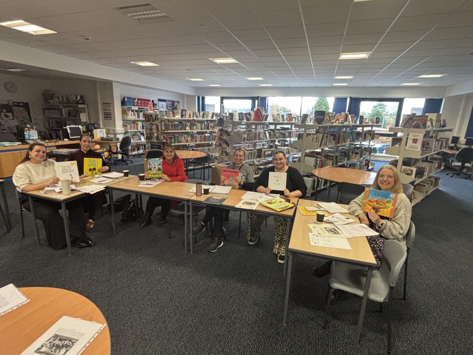 OU/UKLA Teachers' Reading Groups - Reading for Pleasure